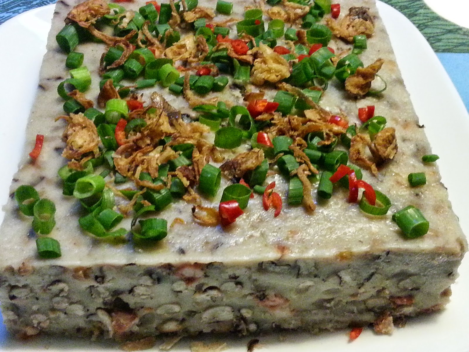 Pat's Kitchen Journal: Black eye bean rice cake
