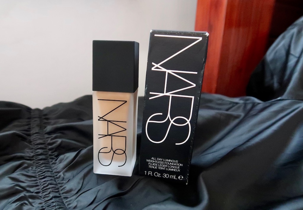 RAVE: Nars All Day Luminous Weightless Foundation Syracuse + Review