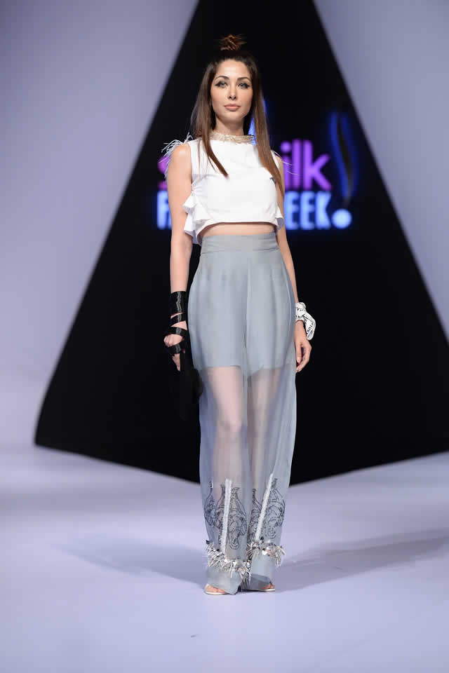 Hira Ali Studios “Woman Is Future” Collection at PSFW18