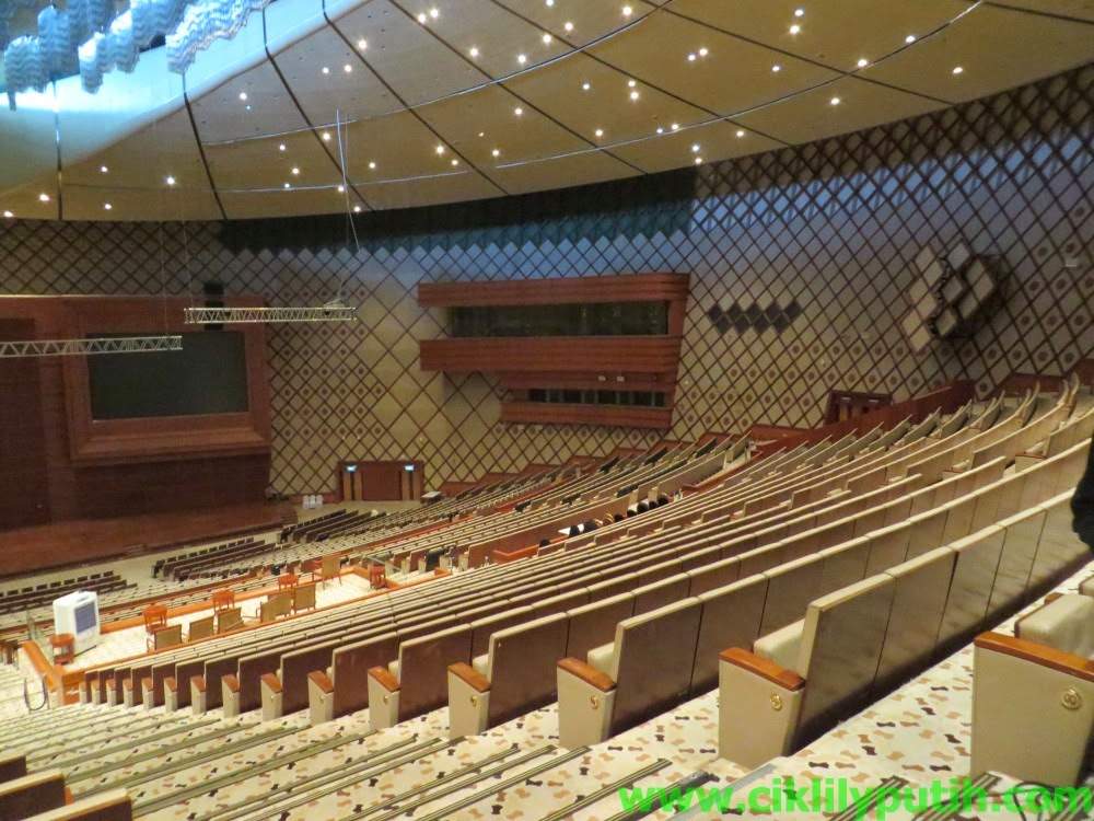 CikLilyPutih The Lifestyle Blogger: Melawat Dewan-Dewan Di PICC, Putrajaya