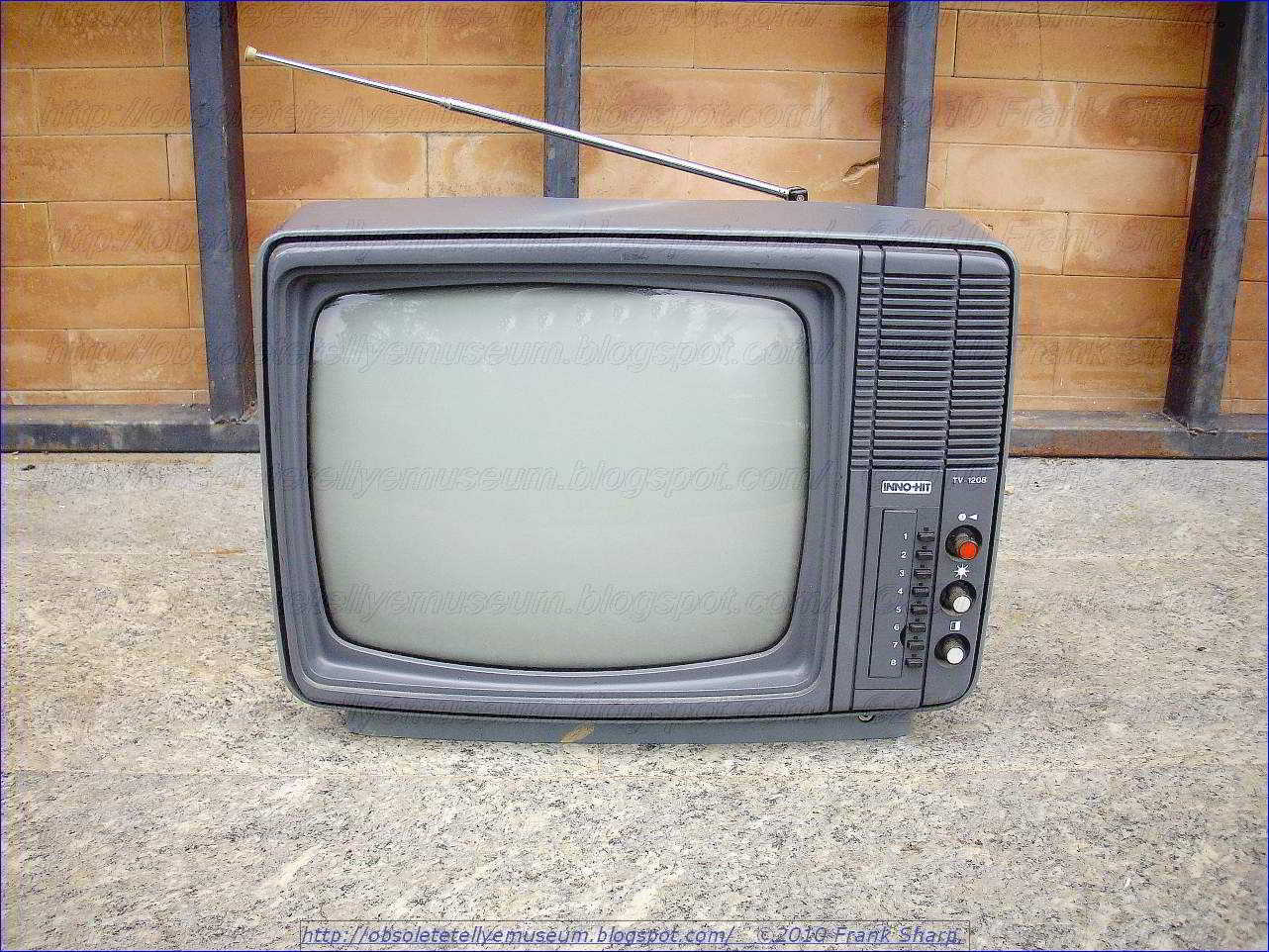 Obsolete Technology Tellye !: INNO-HIT TV-1208 YEAR 1988.