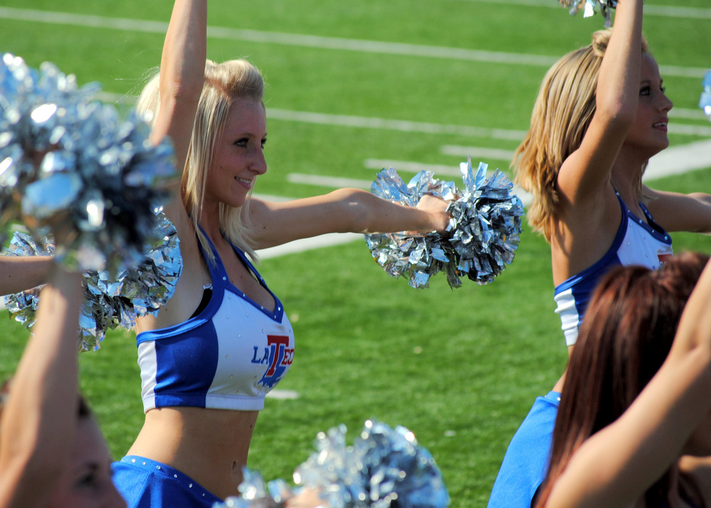 NFL and College Cheerleaders Photos: Louisiana Tech Dancer Sure Got My ...