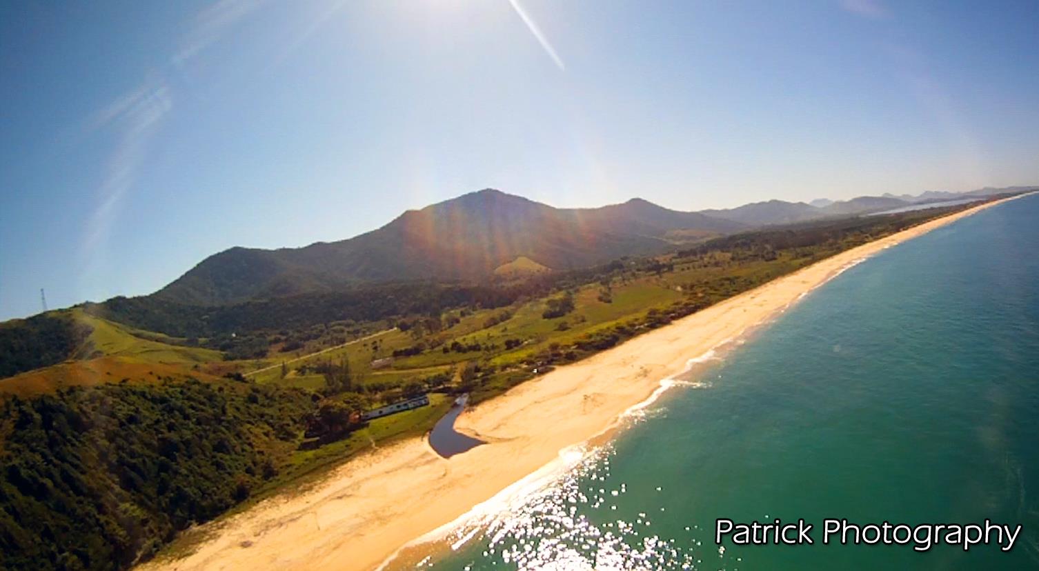 Janela das Ondas: Sobrevoando Jaconé
