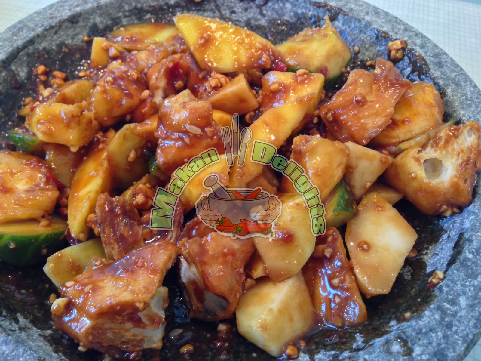 Makan Delights: Rojak Petis (Chinese Rojak)
