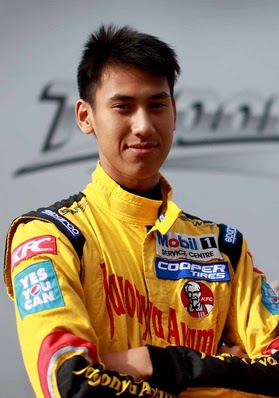 Biodata profil lengkap pembalap Sean Gelael - FiguRNesia