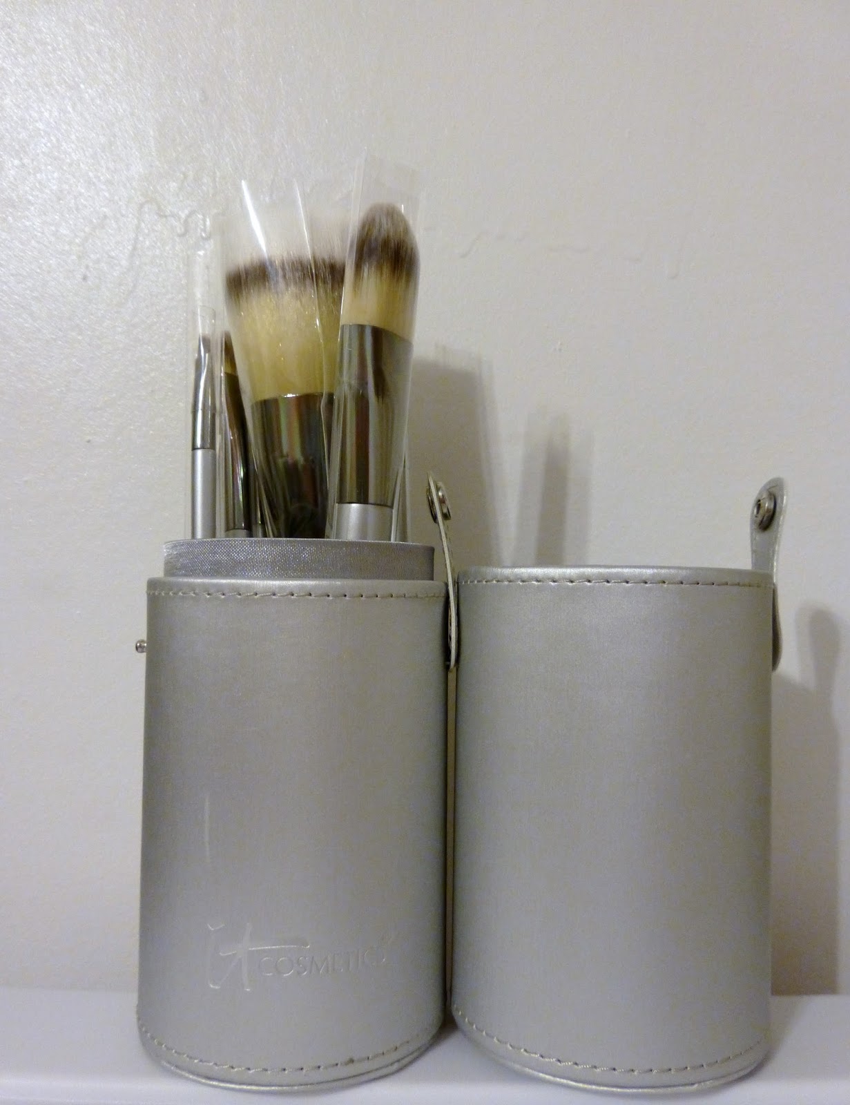 ~Sugar Me Sweet~: It Cosmetics' Limited Edition Heavenly Luxe Vanity ...