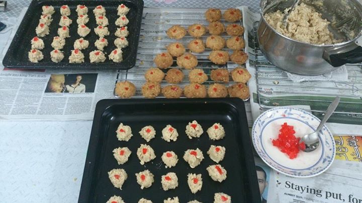 Oat and Walnut Cookies