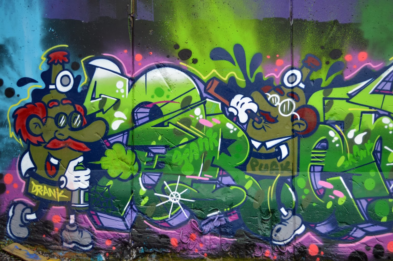 invisible crown: The one with all the graffiti (2)