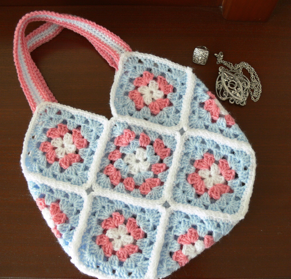 Val Laird Designs - Journey of a Stitcher: Bags of all shapes and sizes