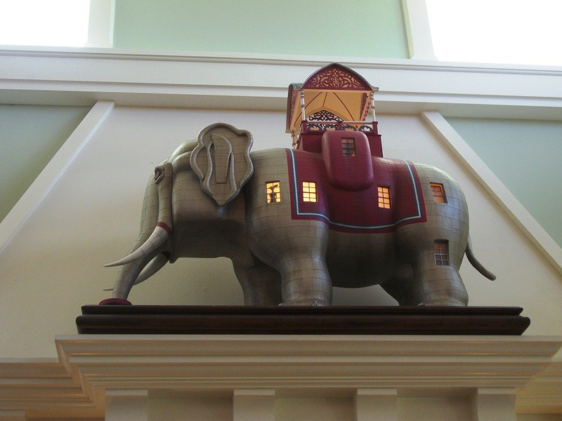 Main Street Gazette: From toenail to howdah