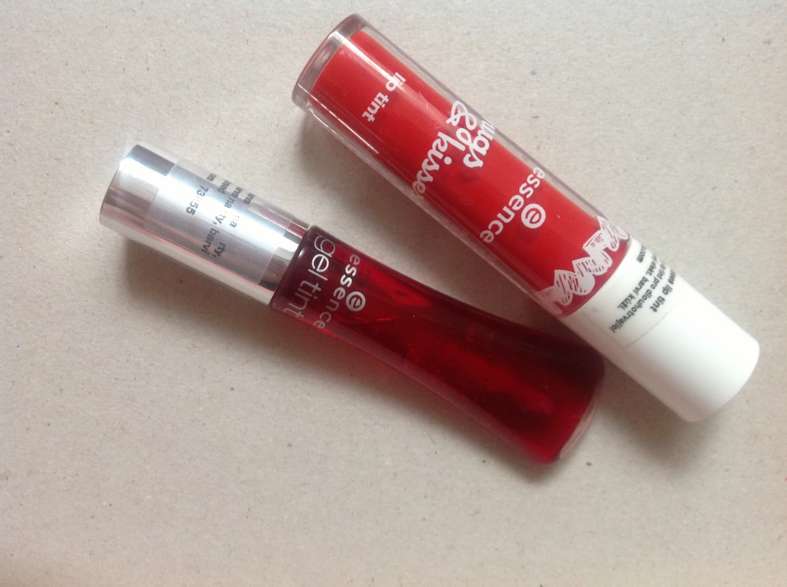 All about cosmetics and fashion: Barvy na rty - lip tint, gel tint essence
