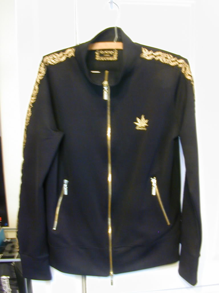 Crowz Zero Online: Tampil sporty dengan jaket Takiya Genji