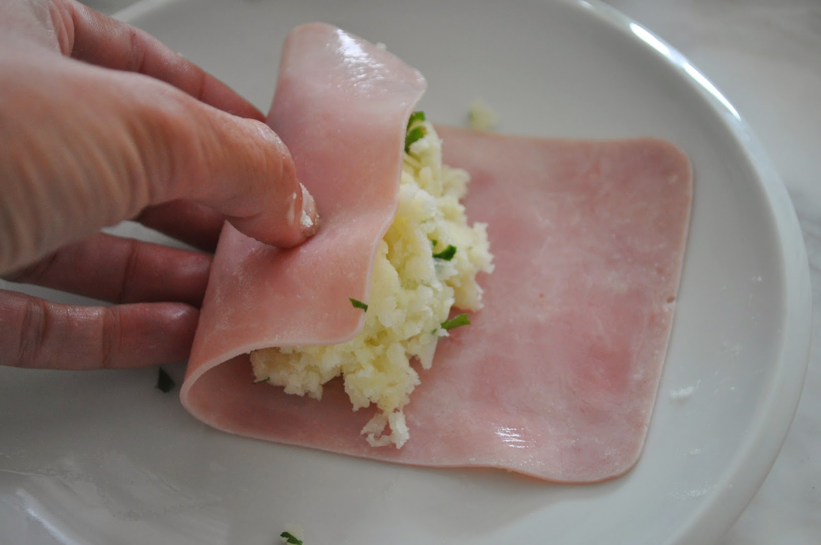 Cooking with Manuela: Easy Ham, Cheese and Mashed Potatoes Rolls Recipe