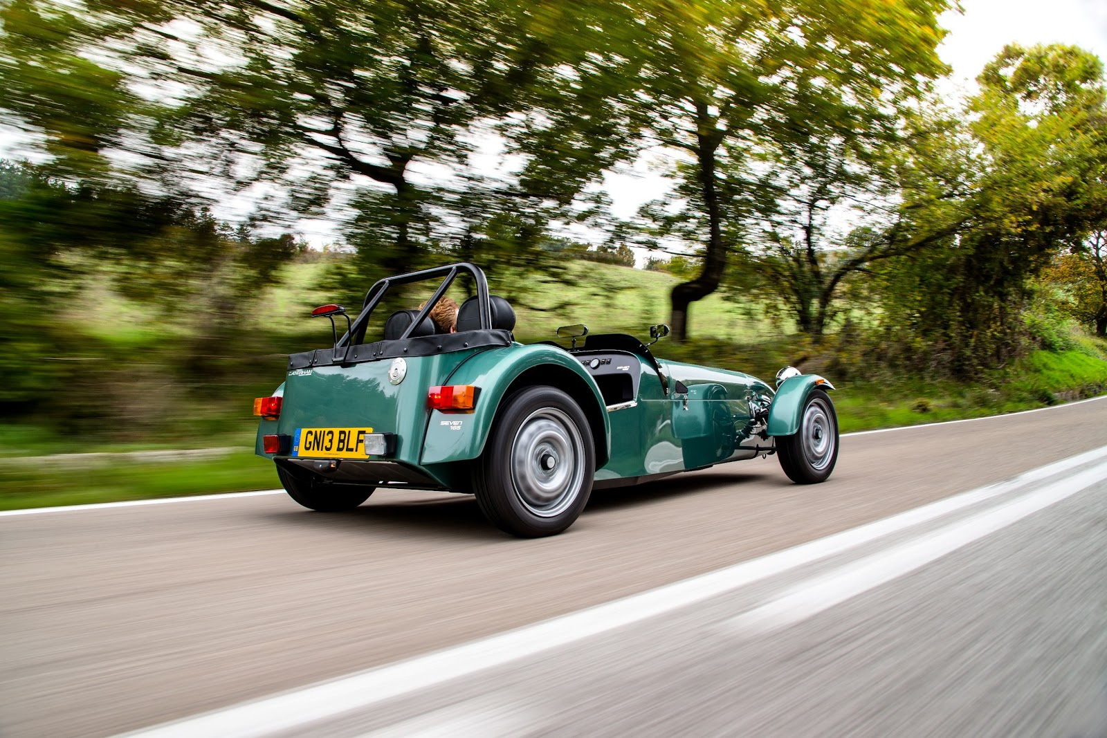 [update] Caterham Seven 160/165 apresentado | Quatro rodas e um volante!