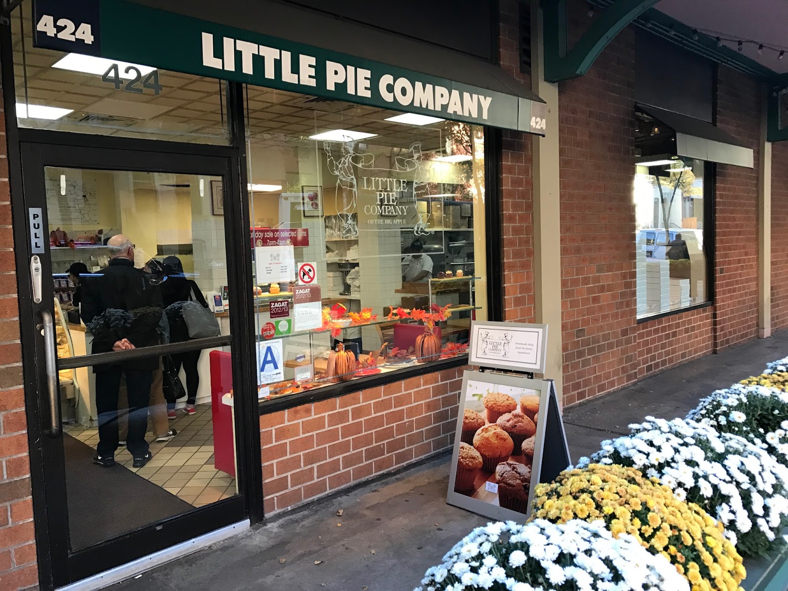 The Pastry Chef's Baking: NYC: Bakery Review - Little Pie Company