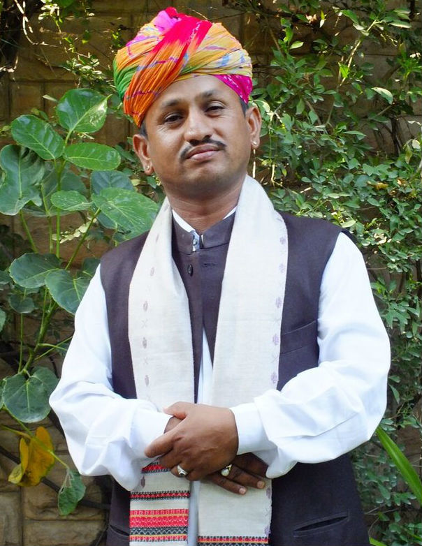 Folk All: KAELA ROWAN