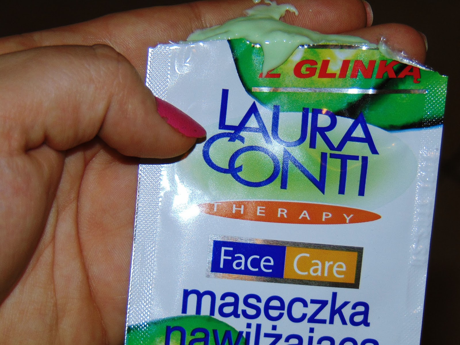 Recenzja: Laura Conti - kaolinowa maseczka nawilżająca- Coloris
