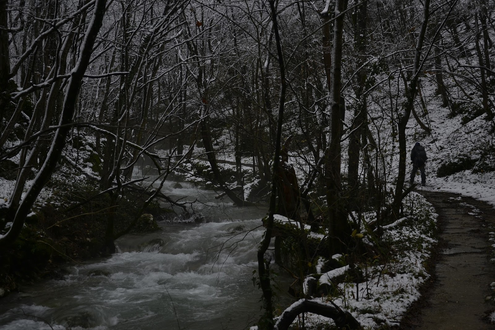 Calatorii, povesti, impresii..: Ilidia - Valea Mare