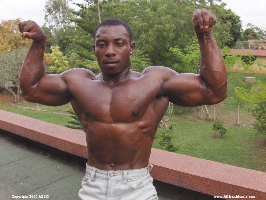 BODYBUILDING WITH LEVI