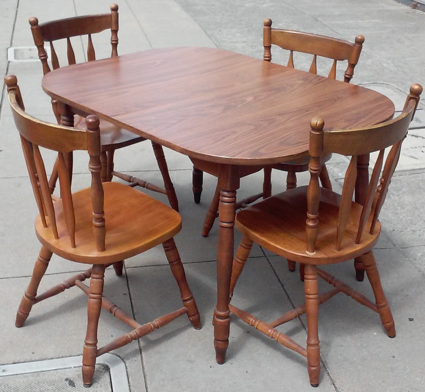 UHURU FURNITURE & COLLECTIBLES: SOLD #15139 Colonial Dining Set: 3' x 4 ...