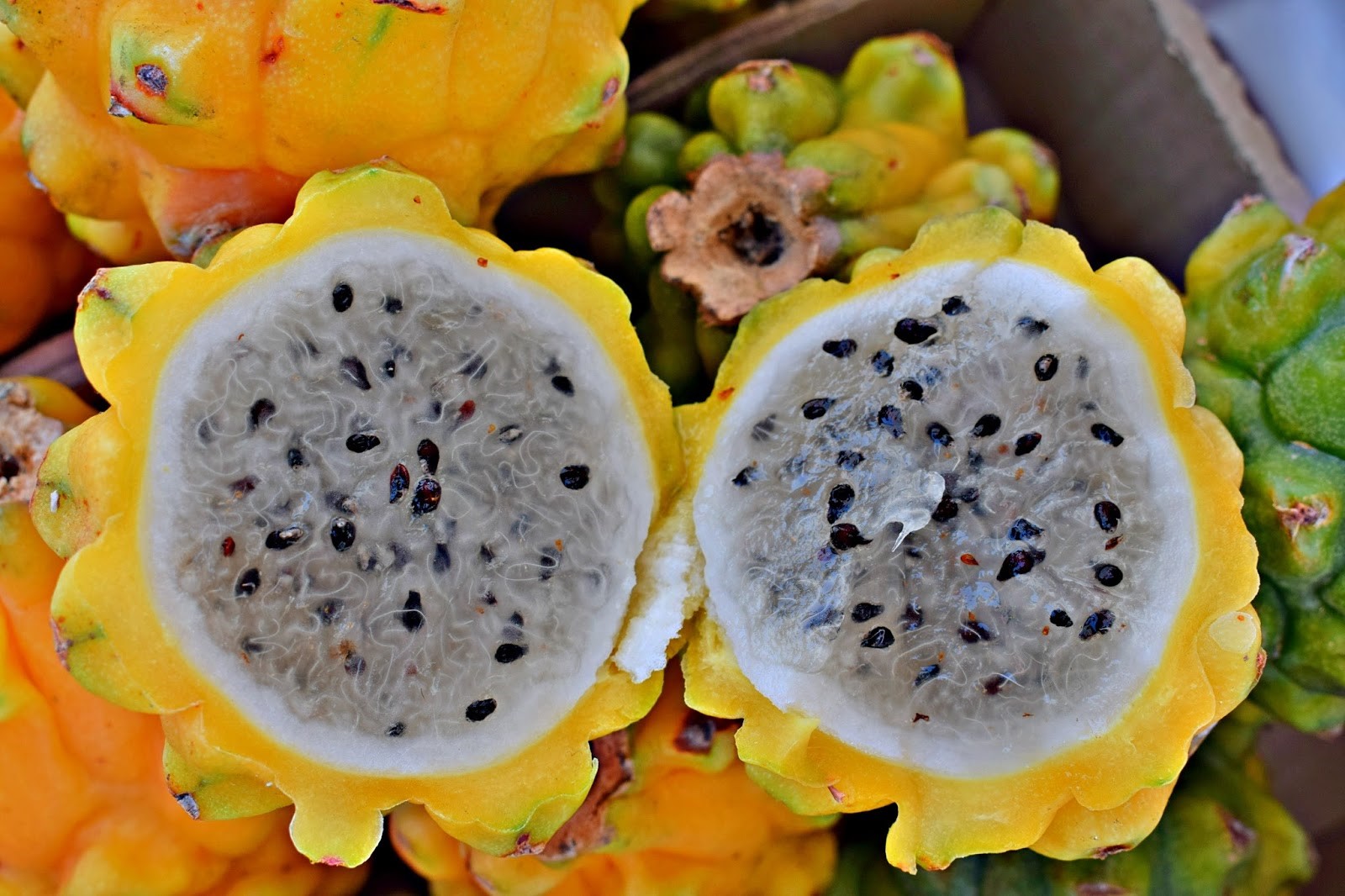 Conheça 5 frutas exóticas comercializadas na CEAGESP