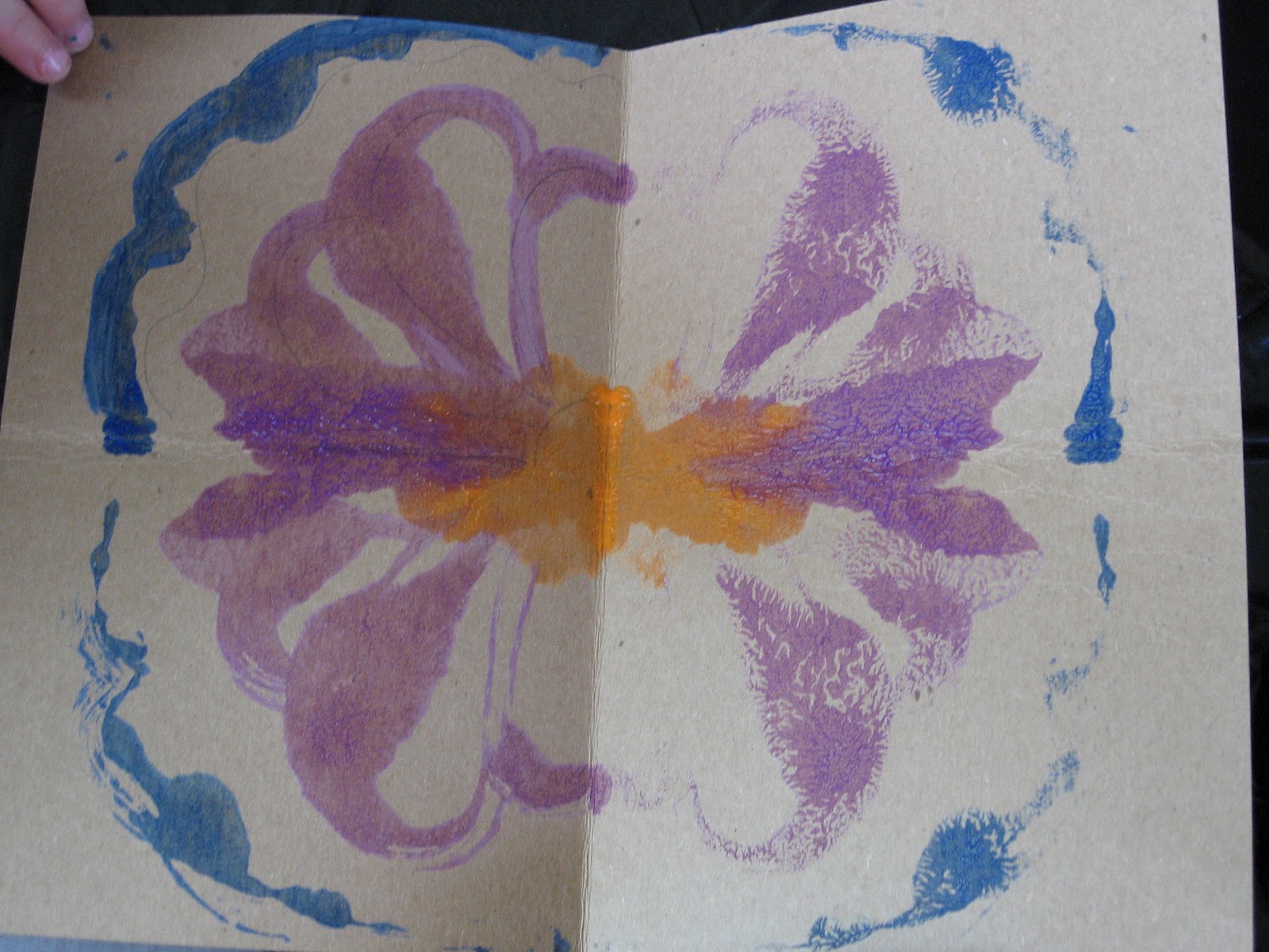Almost Unschoolers: Symmetrical Flowers - Mixing Art and Math