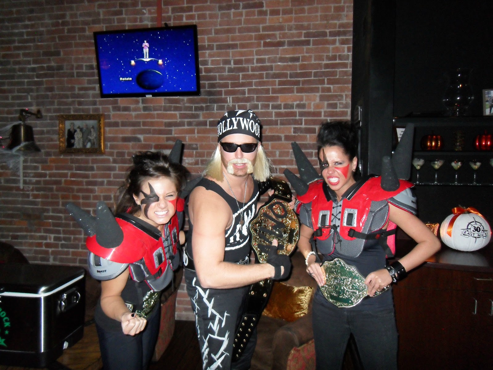 Dukes of Hazzard Collector: My Hollywood Hogan takes Best Overall Costume