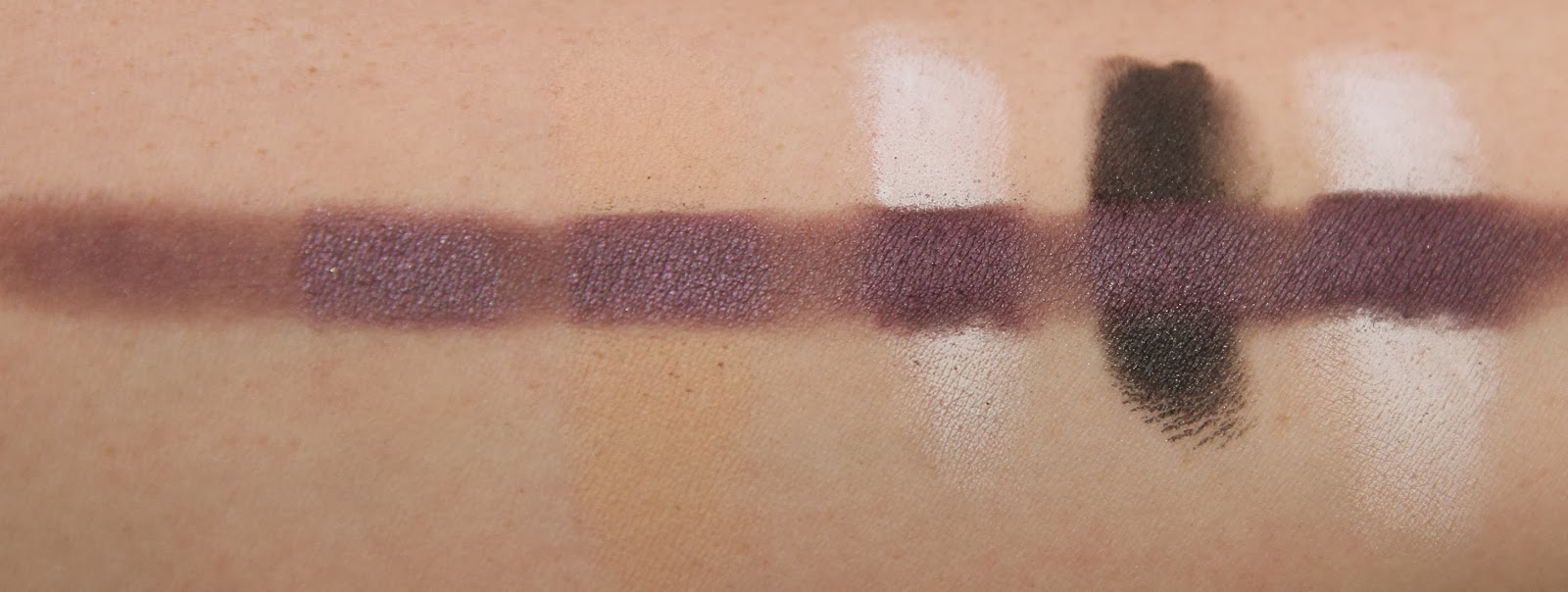 Beautiful Gorgeous Darling Makeup: WHAT A DIFFERENCE A BASE MAKES