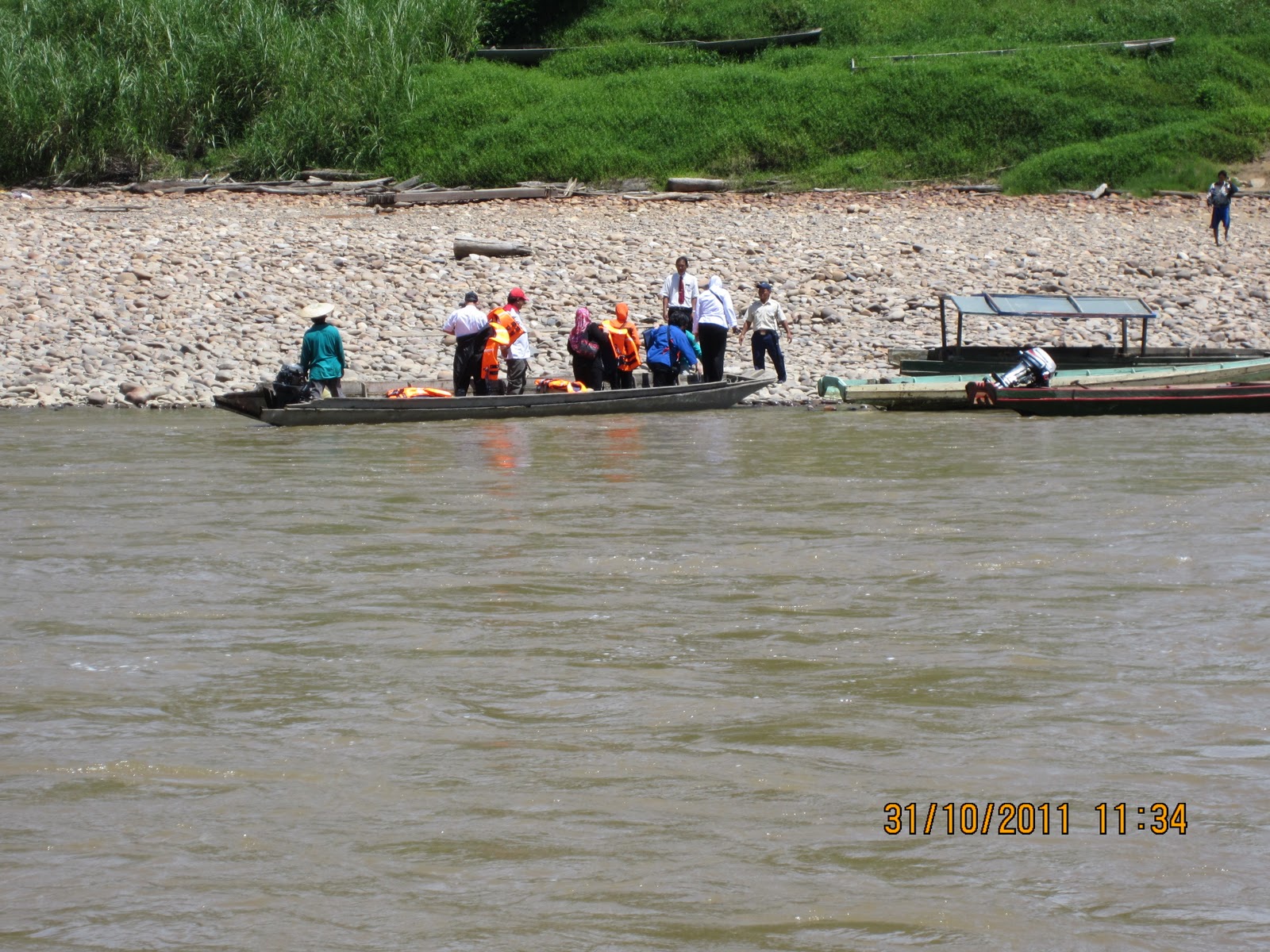 Diari Seorang Guru Biasa: Lawatan ke SK Long Naah, SK Long Banga dan SK ...