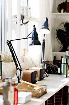 Anna Joyce the Blog: A new desk