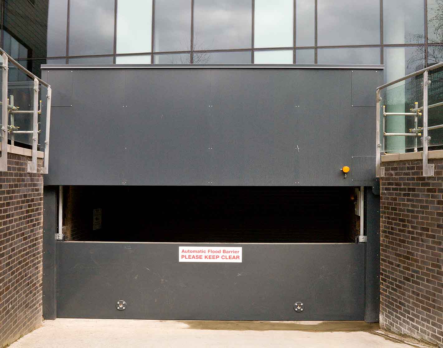 Flood Control International: Bespoke Flood Barrier at Green Quarter ...