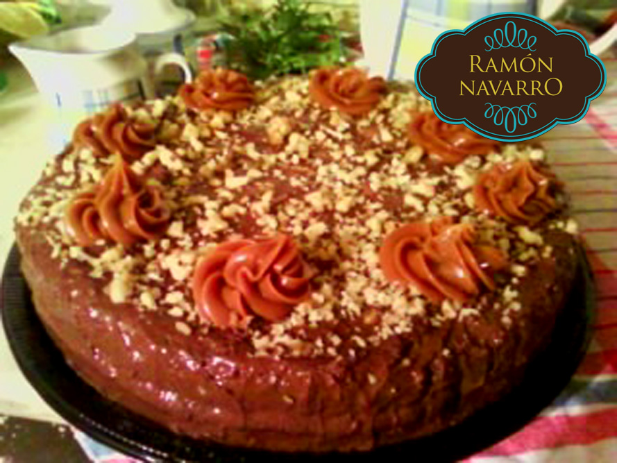 Almendra Tortas y Postres: Ramón Navarro. Chocolate,dulce de leche ...