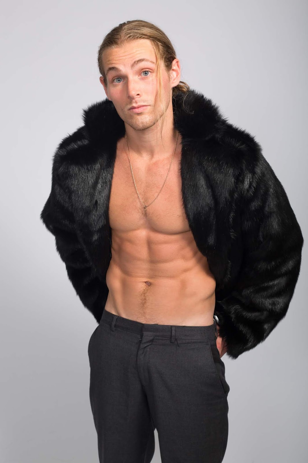 OUTSTAGN/SPOT BITZ: October 2018