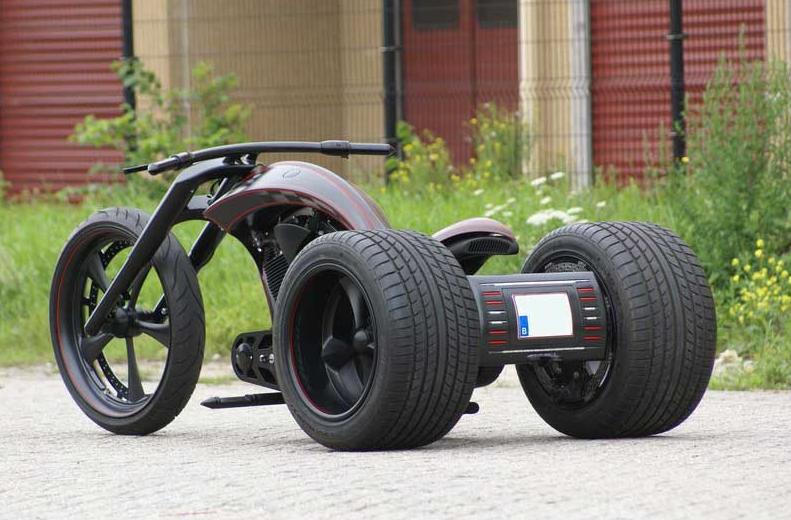 MOTOS DO MUNDO: TRICICLO SIMPLES E CRIATIVO