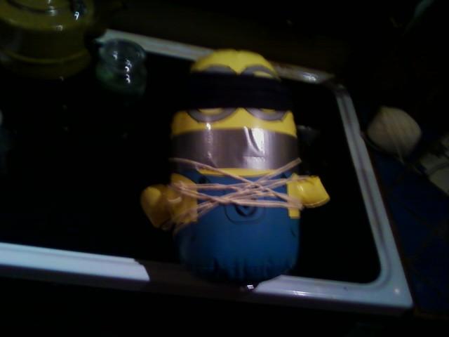 Minion stuart missing - batmanngo