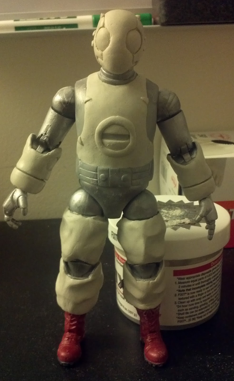 Comedian Viet's Custom Toys: Atomic Robo Action Figure