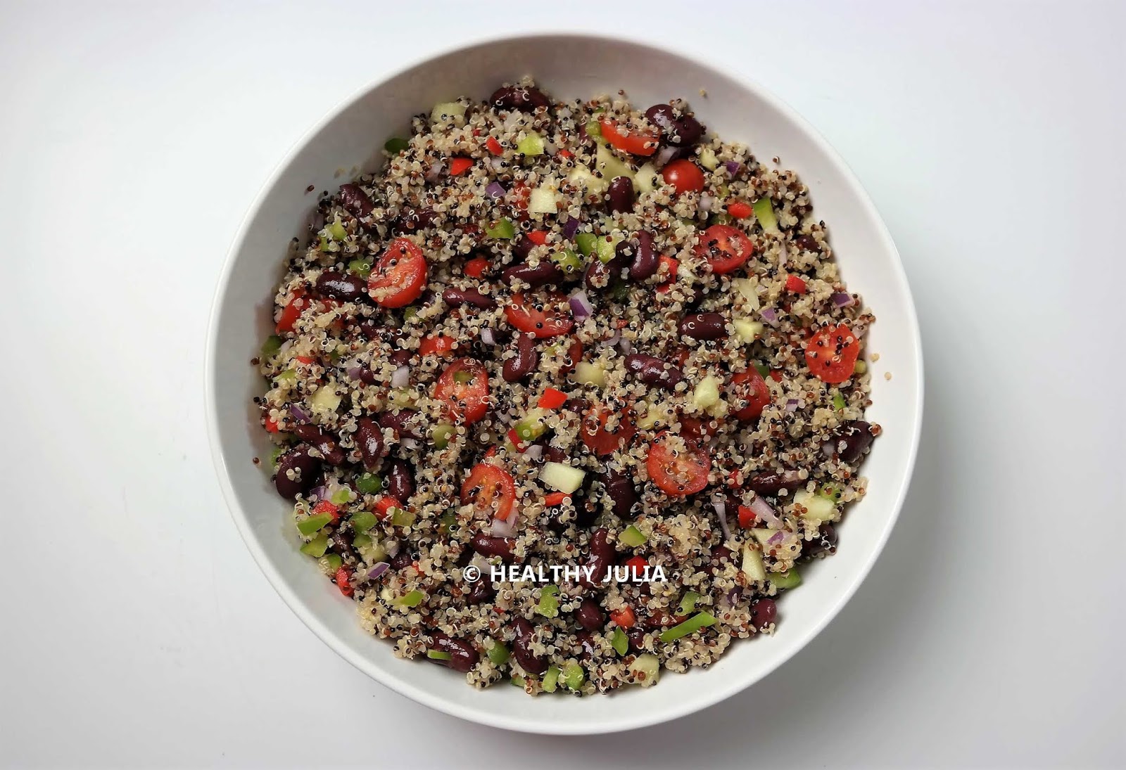 SALADE DE QUINOA, HARICOTS ROUGES ET POIVRONS #VEGAN - Healthy Julia
