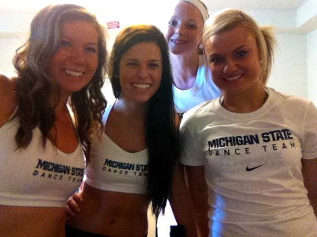 Nfl And College Cheerleaders Photos Michigan State Dancer Kelly
