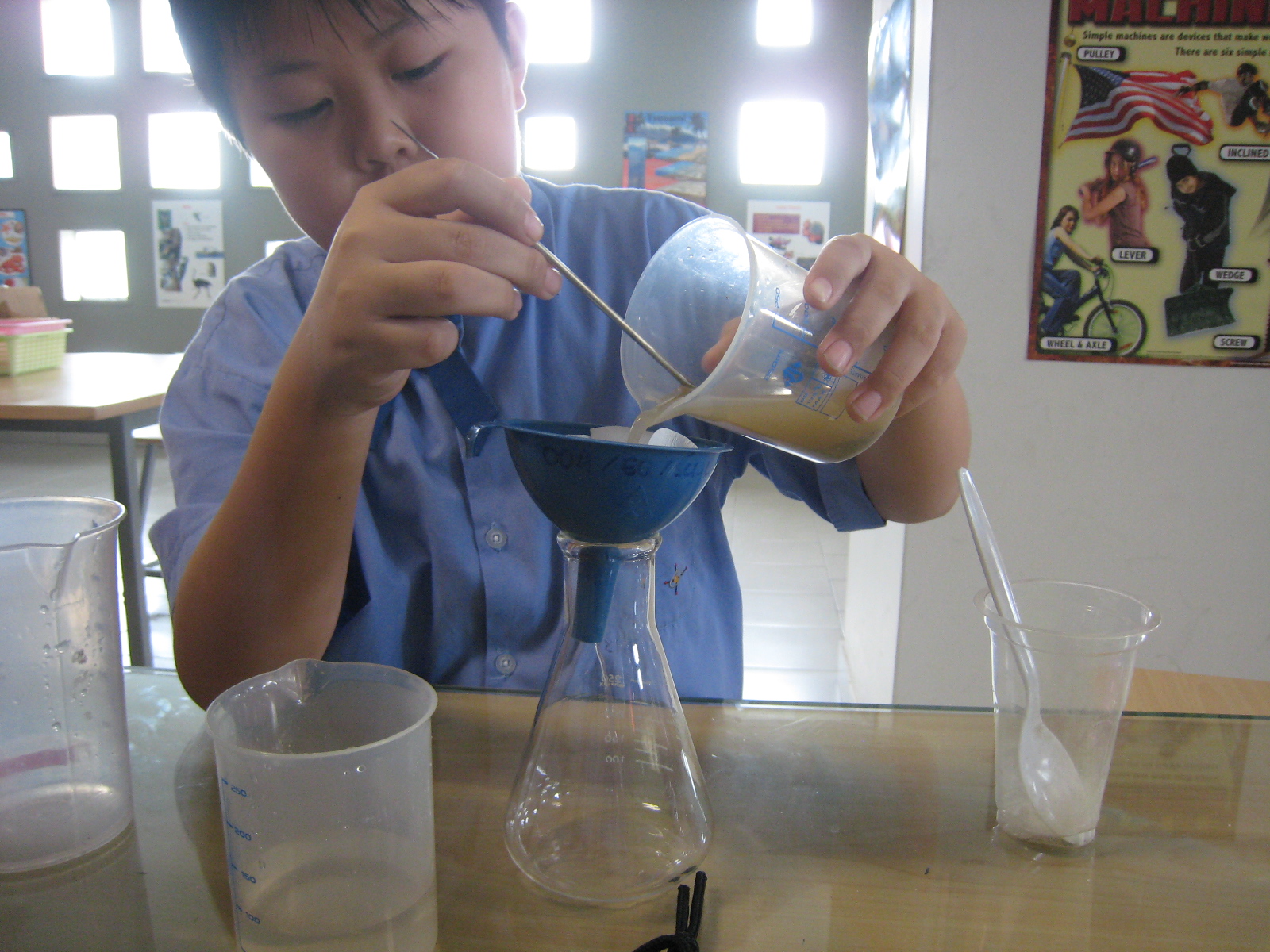 Andrew's portfolio: Separating solid by Filtering