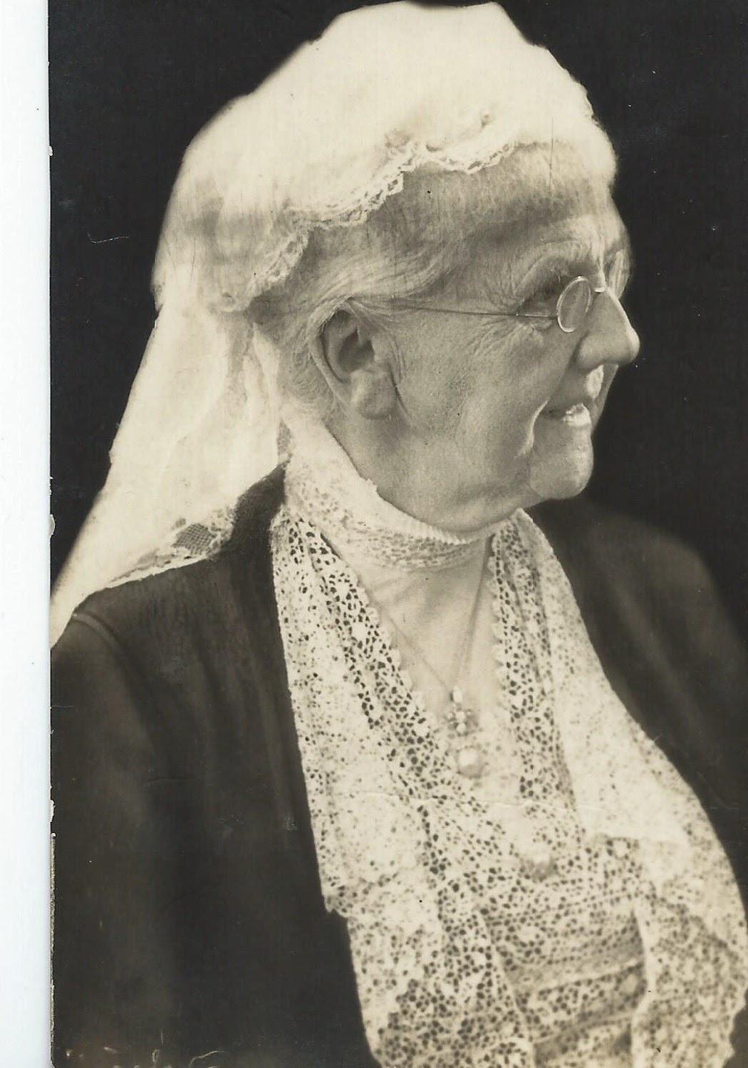 Royal Musings: Queen Emma dead