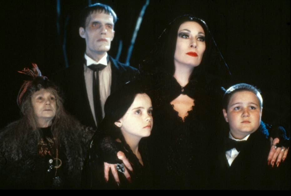 Moripedia: Recensioni semiserie - La famiglia Addams