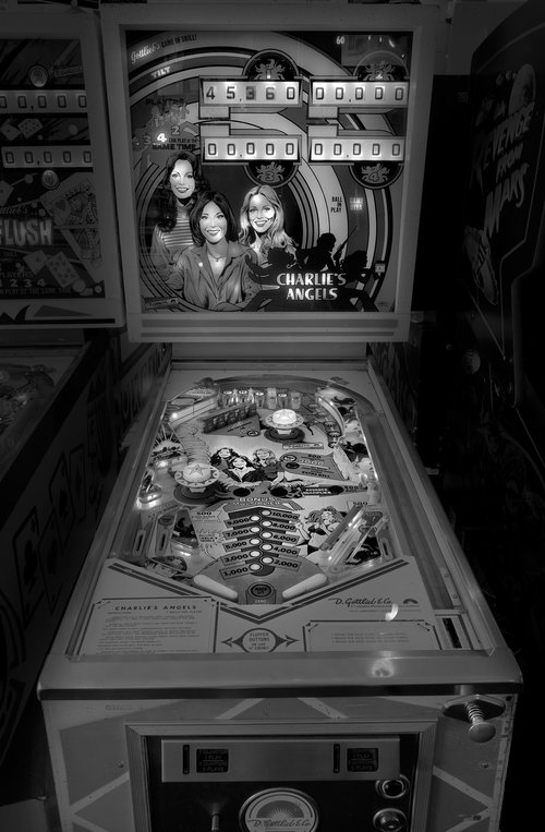 Design Stack: A Blog about Art, Design and Architecture: Black and ...