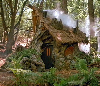 I Found It On Netflix...: Ewoks: The Battle for Endor (1985)