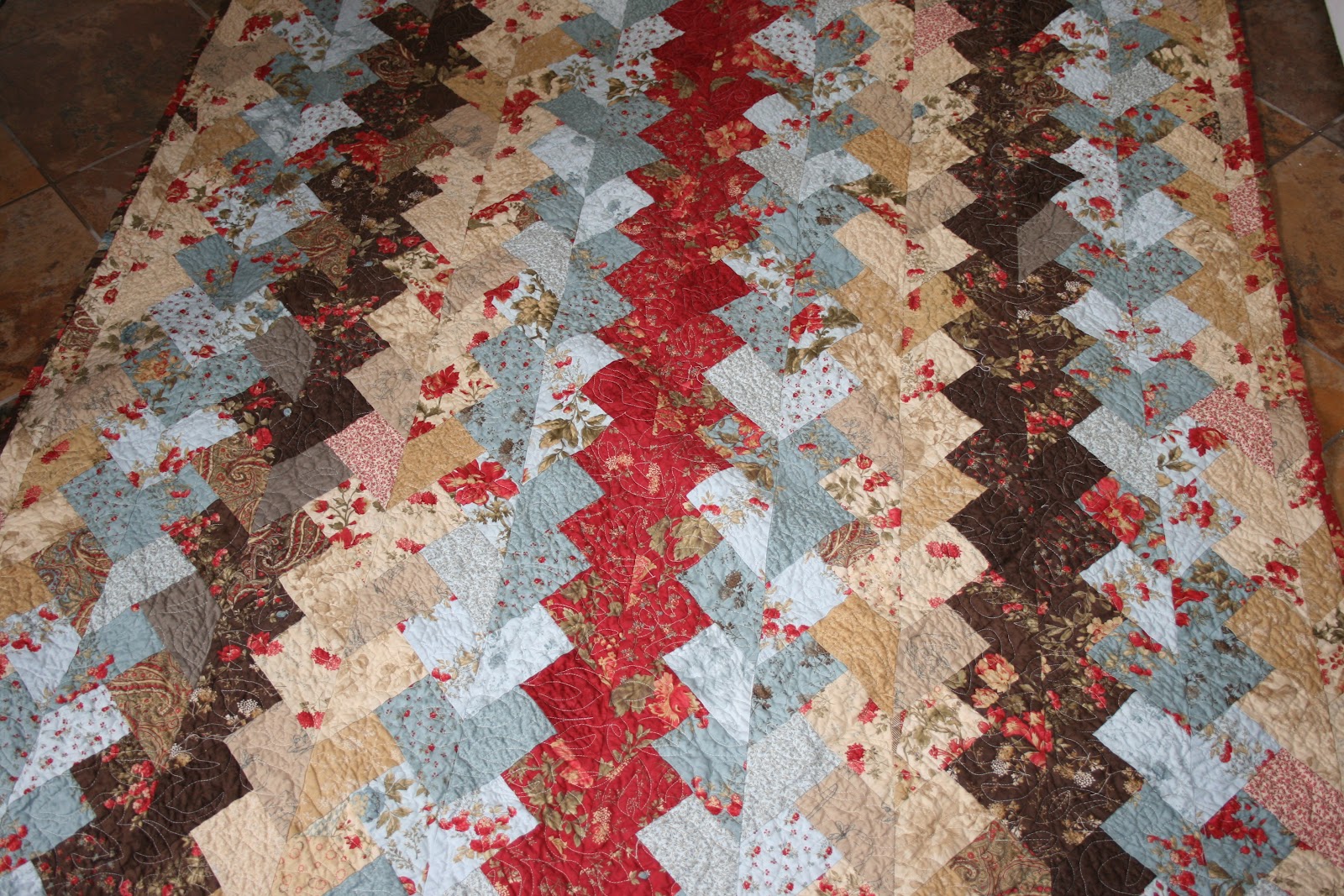 The Tulip Patch: Finish: Friendship Braid Quilt!!