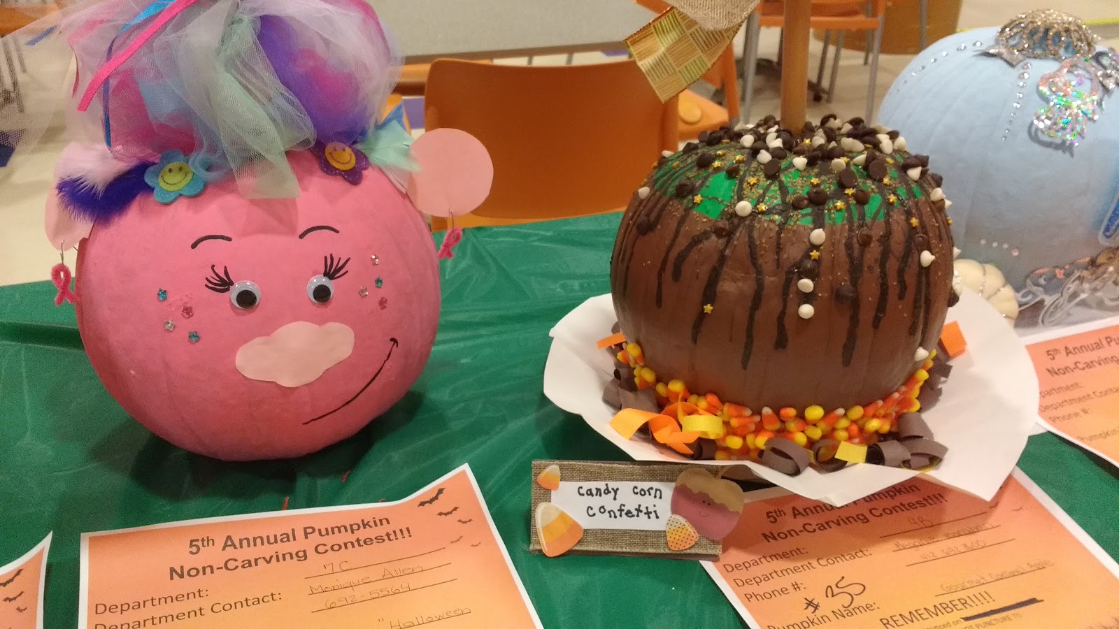 Frau Doktor Doctor: Halloween Pumpkin Contest