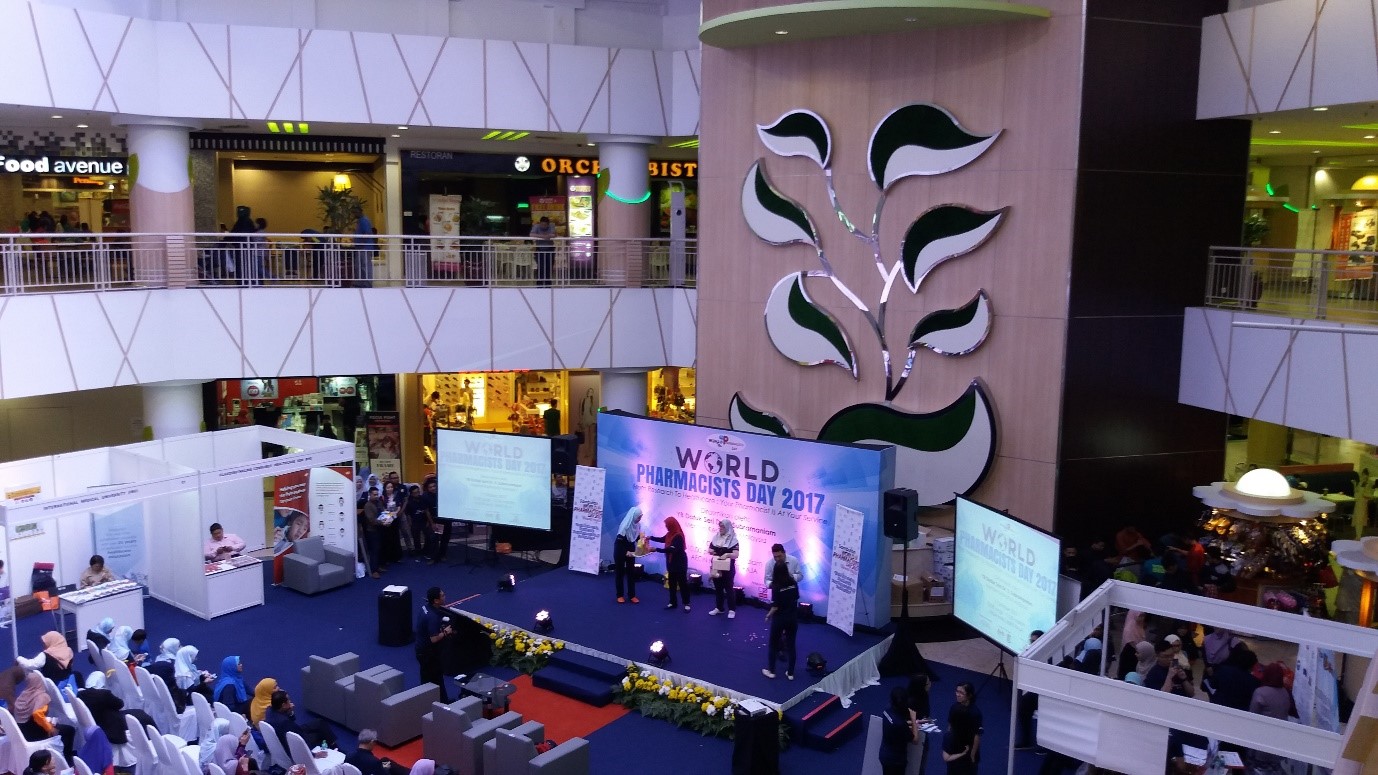 Mohd Faiz bin Abdul Manan: AEON Bukit Raja Shopping Centre