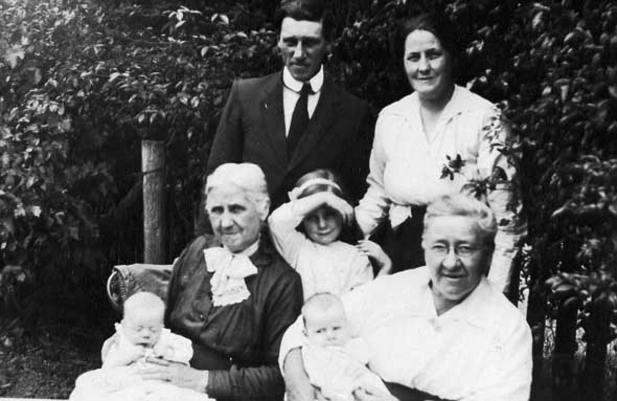 The Behrens Family: Kenward