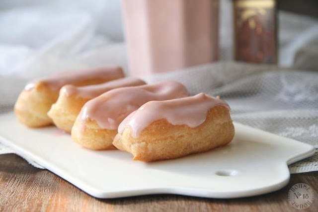 House N°18: Pink eclairs