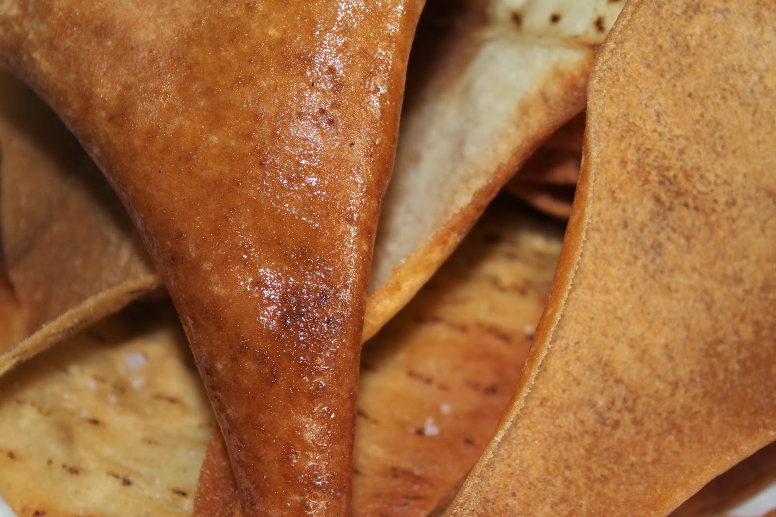 Dyna's Egyptian Cooking: Pita chips ( flat bread, aysh balady, Bread ...