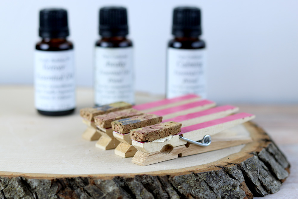 DIY Essential Oil Diffuser for the Car - Everything Pretty